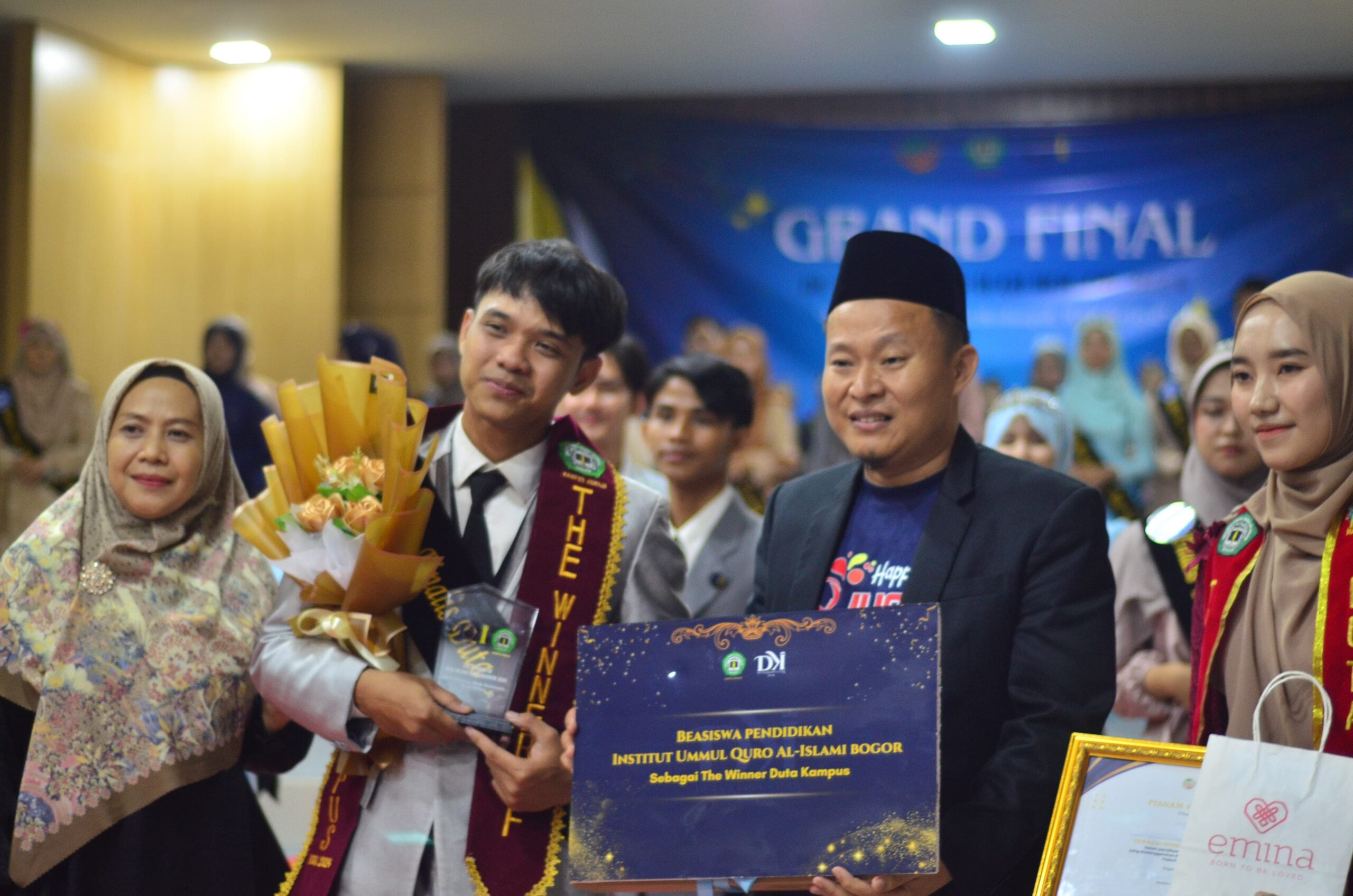 MAHASISWA PRODI MPI SABET JUARA THE WINNER DUTA KAMPUS IUQI 2024 - FTIK IUQI Bogor